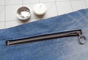 Zipper pocket tips - Make it in denim - adding a metal zipper pocket