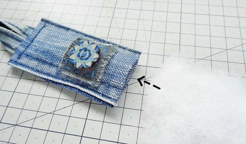 DIY denim Keychain / keepsake - Free sewing tutorial