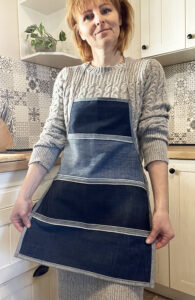 DIY denim Apron - Make it in denim - Upcycle old jeans